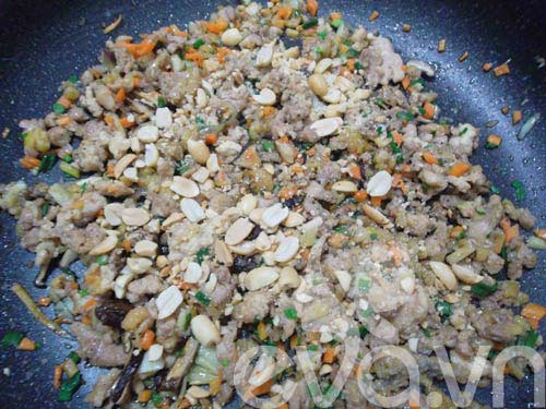 Tết này làm chả đùm thịt gà