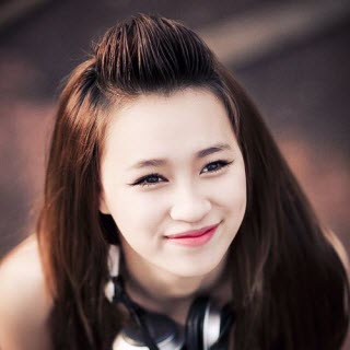 DJ Trang Moon: Hình ảnh bốc lửa của Trang Moon MỚI