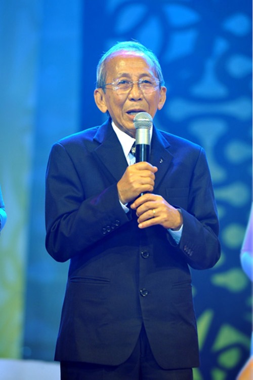 NS Nguyễn Ánh 9 nhập viện lúc nửa đêm, đang hôn mê