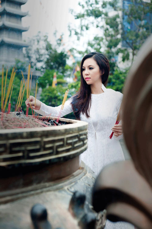 Bản sao Jennifer khoe vẻ đẹp trong sáng