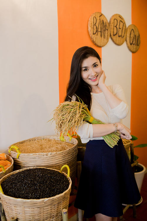 Nguyet Anh : Dien vien Nguyet Anh hẹn hò với bạn diễn