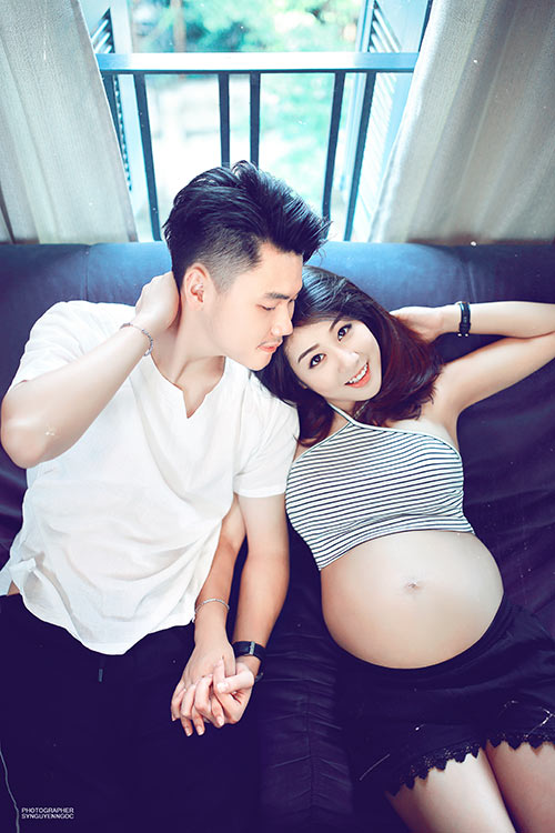 Ảnh bầu ngọt như đường của cặp đôi Trang Lou - Tùng Sơn