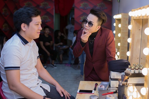 Lần đầu tiên, Quách Tuấn Du đi chấm giọng chính cha nuôi - danh ca Ngọc ...