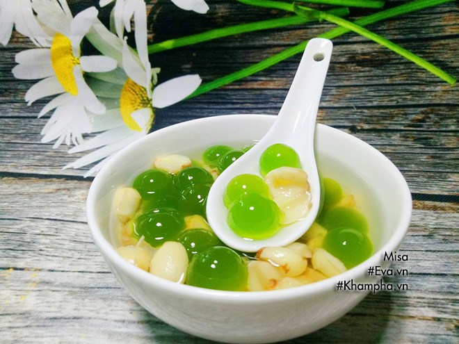 Chè hạt sen rau câu thơm ngon giải nhiệt mùa nắng