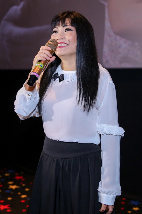 Tiến Đạt lẻ bóng đến chúc mừng Phương Thanh ra mắt phim ngắn