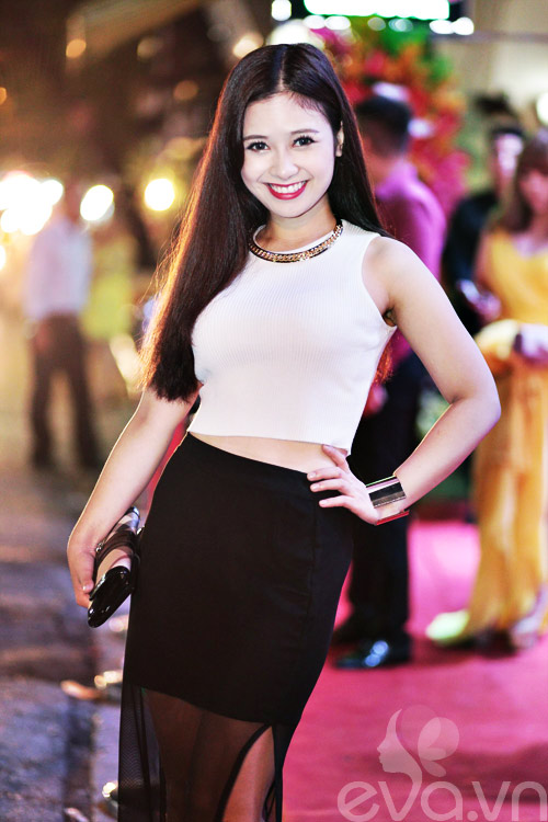 DJ Oxy xuất hiện gợi cảm trước ngày cưới