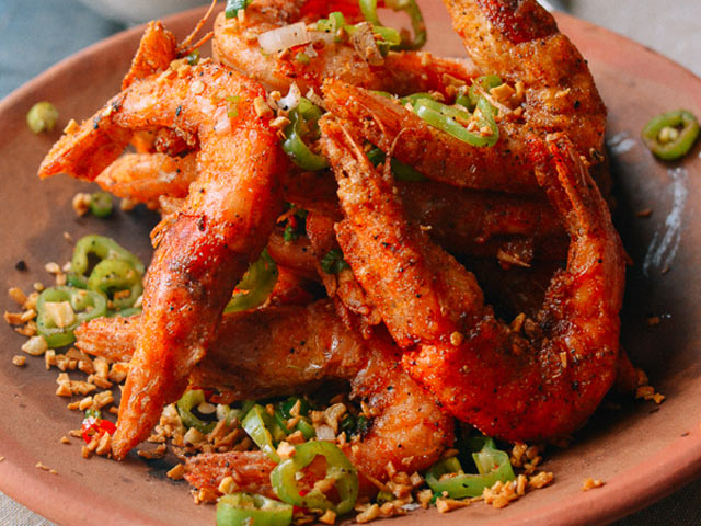 Tôm rang muối tiêu ngon cơm