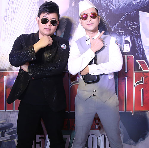 Quang Lê, Quách Tuấn Du đi xem phim cùng nữ DJ nóng bỏng