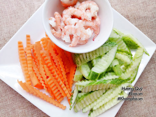 Gỏi ngó sen thanh mát, đậm đà cả nhà cùng thích