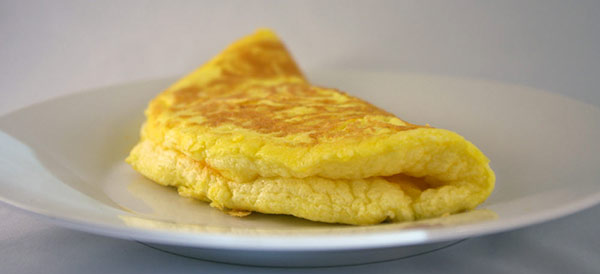 Cách rán trứng ngon khi đánh trứng mà cho thêm bột nở và chanh