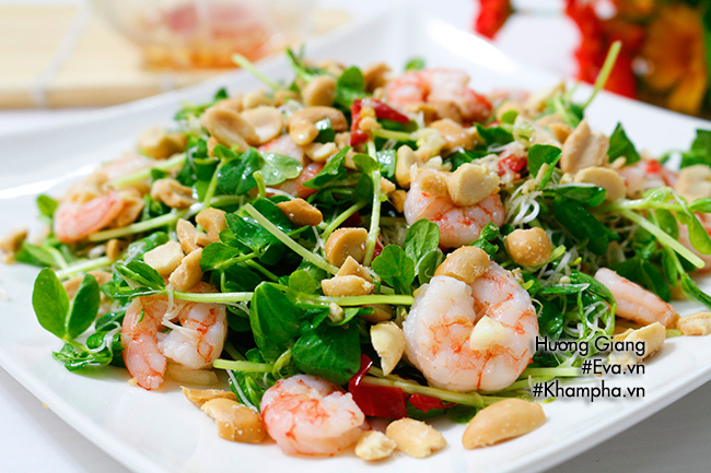 Cách làm gỏi tôm rau mầm vừa ngon miệng lại vừa sạch