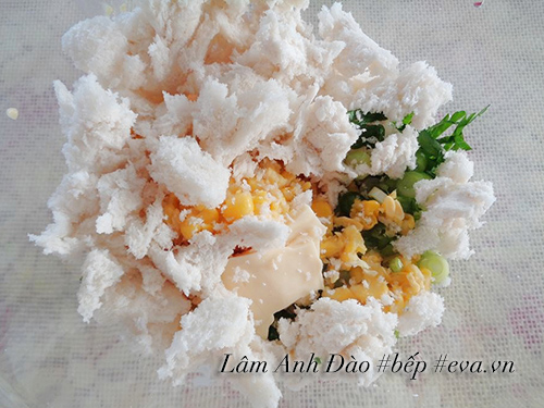 Chả ngô chiên thơm lừng bé nào cũng mừng vì được thưởng thức