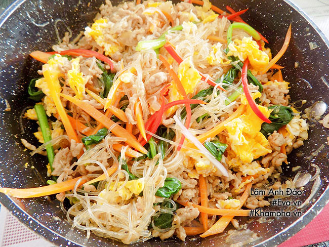 Miến xào thịt băm vừa ngon vừa rẻ cho bữa sáng