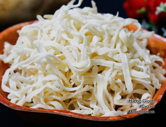 Cách làm mứt khoai tây dẻo ngon, mềm ngọt đón Tết